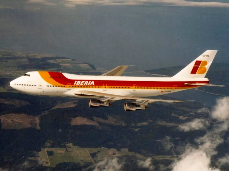 1969: First Flight of the Boeing 747 – Knowledge Spectra